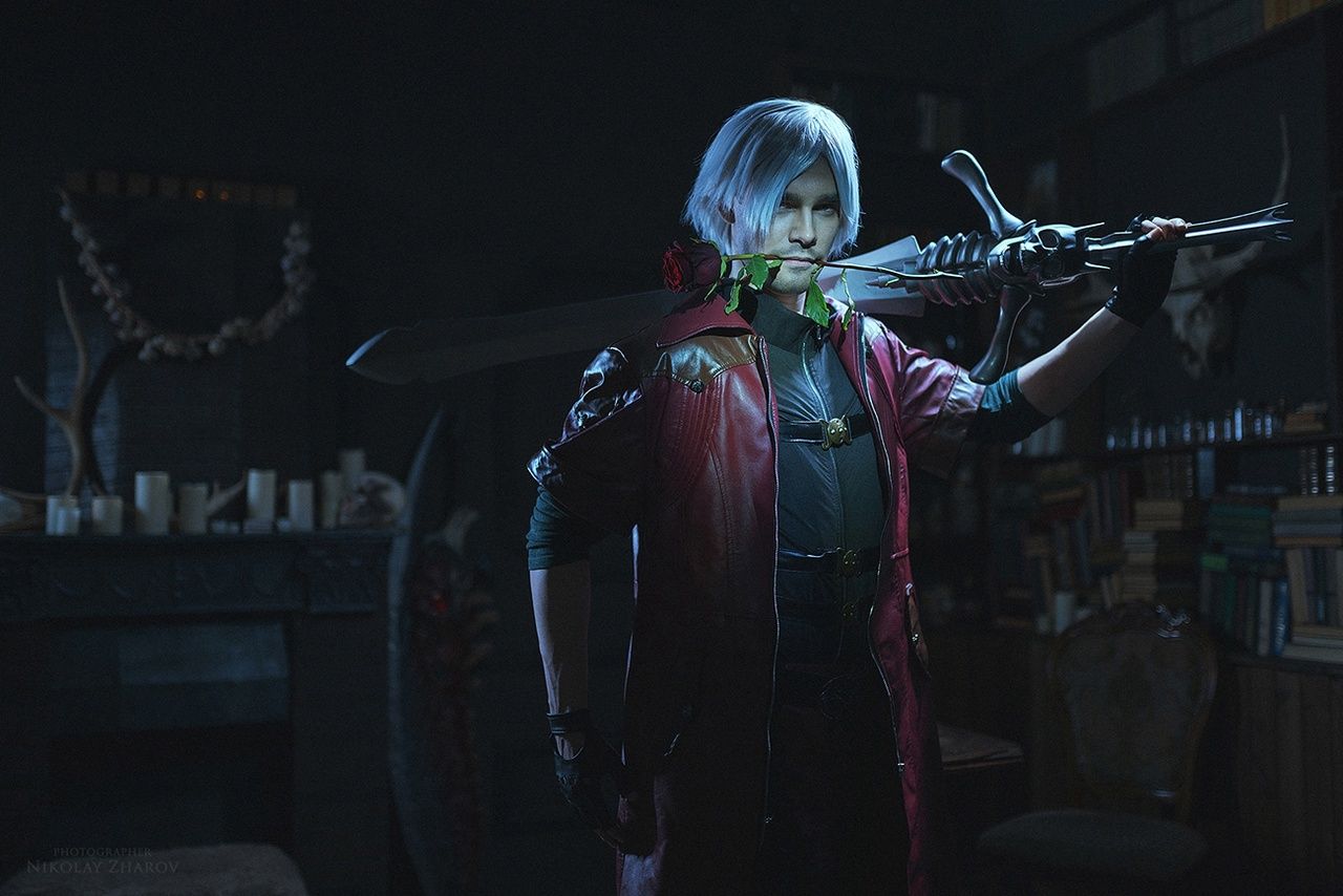 Триш соблазняет Данте — косплей на героев Devil May Cry