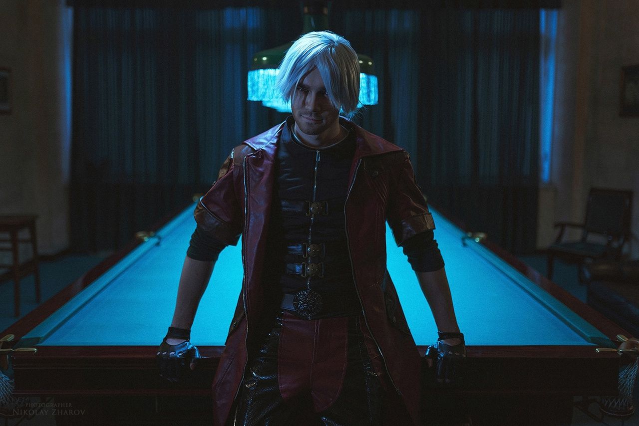 Триш соблазняет Данте — косплей на героев Devil May Cry