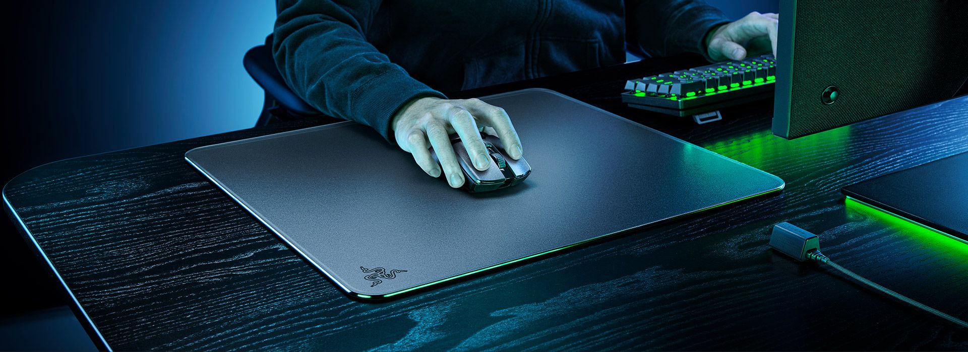 Razer анонсировала стеклянный геймерский коврик для мыши